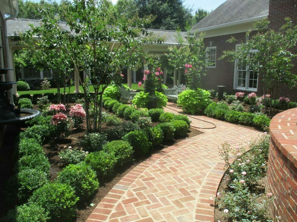 Tree Planting & Installation | Redmond's Garden Center